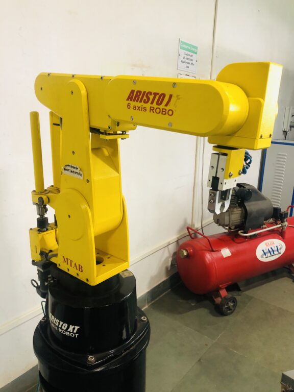 Robot – FAMT