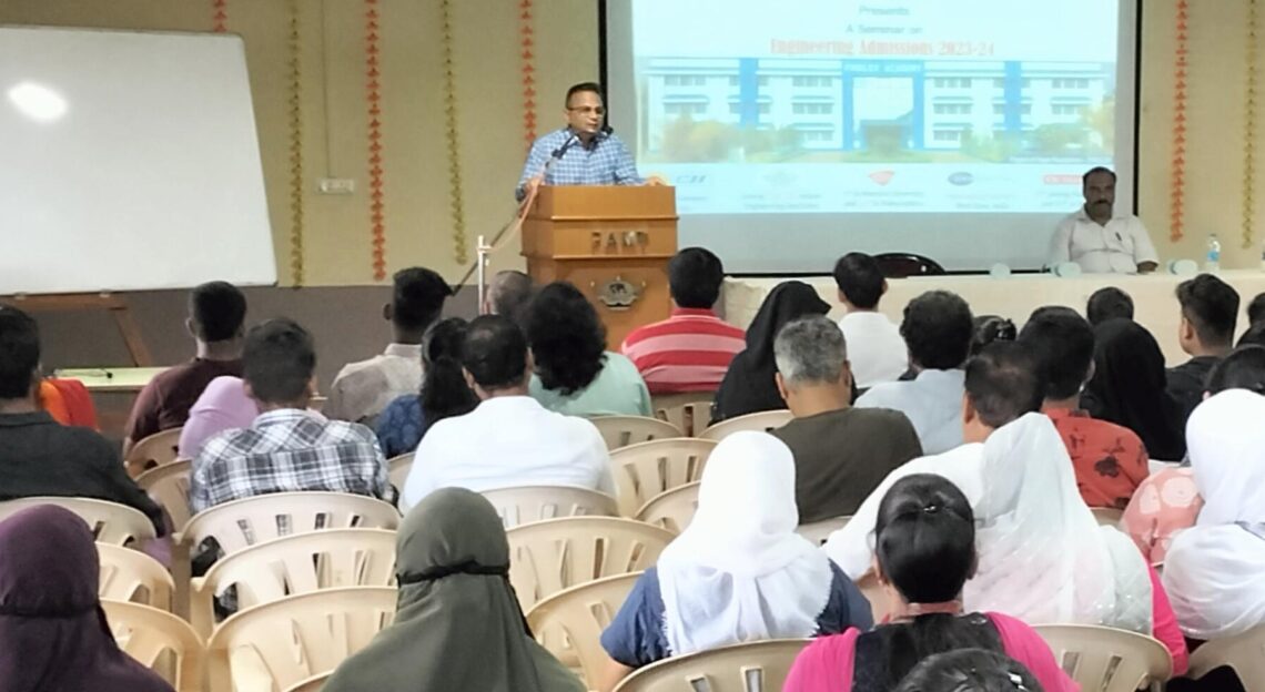 FAMT Held a Seminar on Engineering Admission Process – FAMT